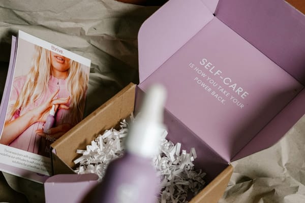 Key Trends for Alluring Cosmetic Luxury Packaging | PackMojo