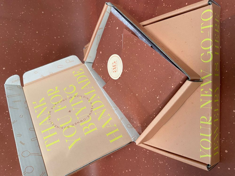 Custom Mailer Boxes | Printed Mailers & Logo | PackMojo