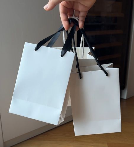 Order Custom Luxury & Premium Paper Bags | PackMojo